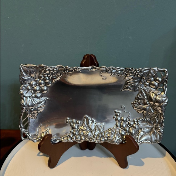 Arthur Court | Dining | Vintage Arthur Court Aluminum Grape 1 Tray 1996 ...